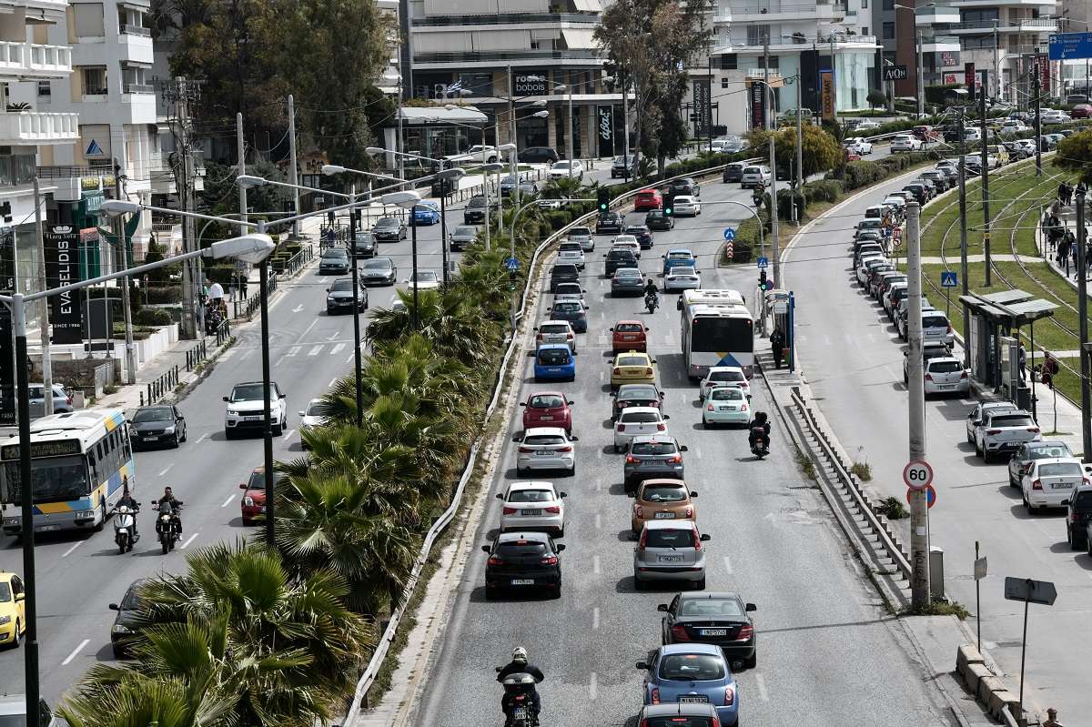 Σοκ με τα τέλη κυκλοφορίας 2023: Τι θα πληρώσουμε φέτος - Οι τιμές ...